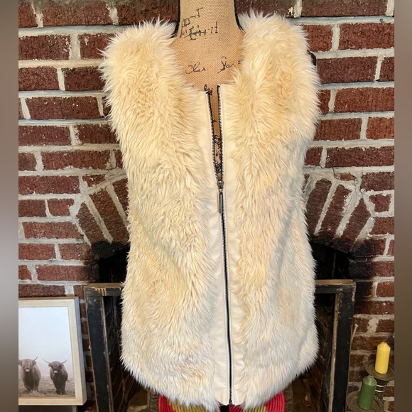 kenzie | Jackets & Coats | Kenzie Faux Fur Penny Lane Vest | Poshmark